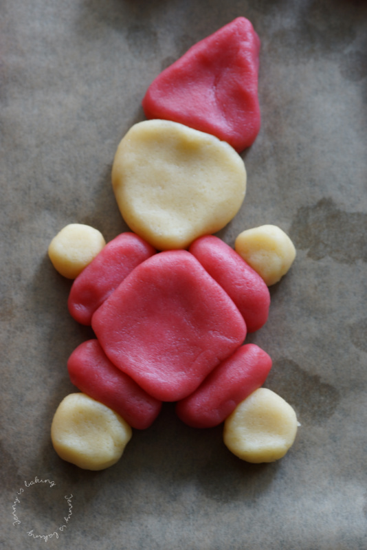 Cute Santas from Sugar Cookies - Jenny is baking
