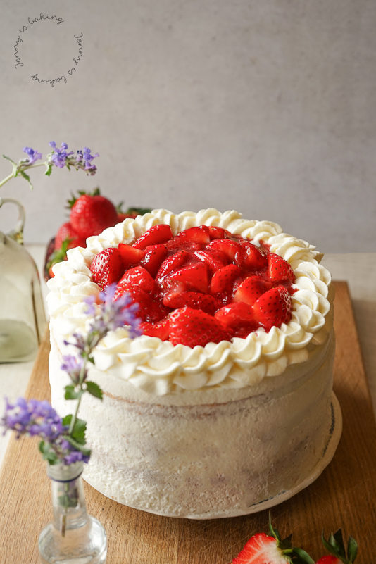 Finnish Strawberry Cake "mansikkakakku" and Why I am Celebrating ...